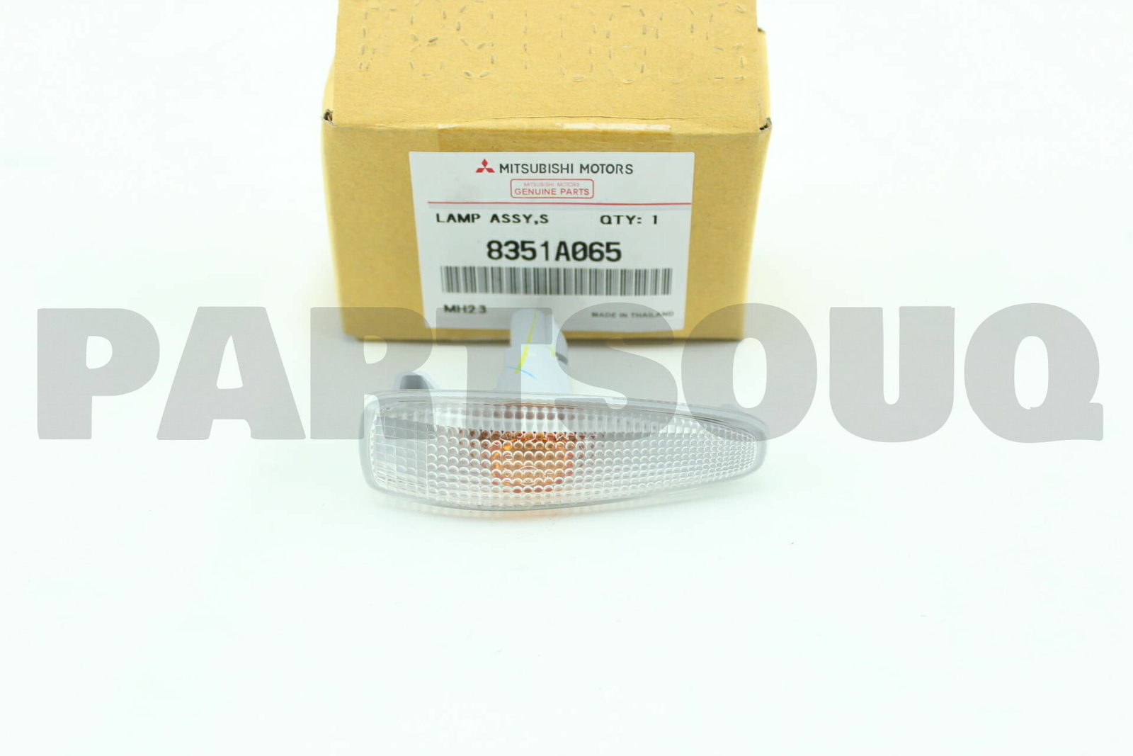 8351A065 Genuine Mitsubishi LAMP ASSY,SIDE T/SIG,FR | eBay