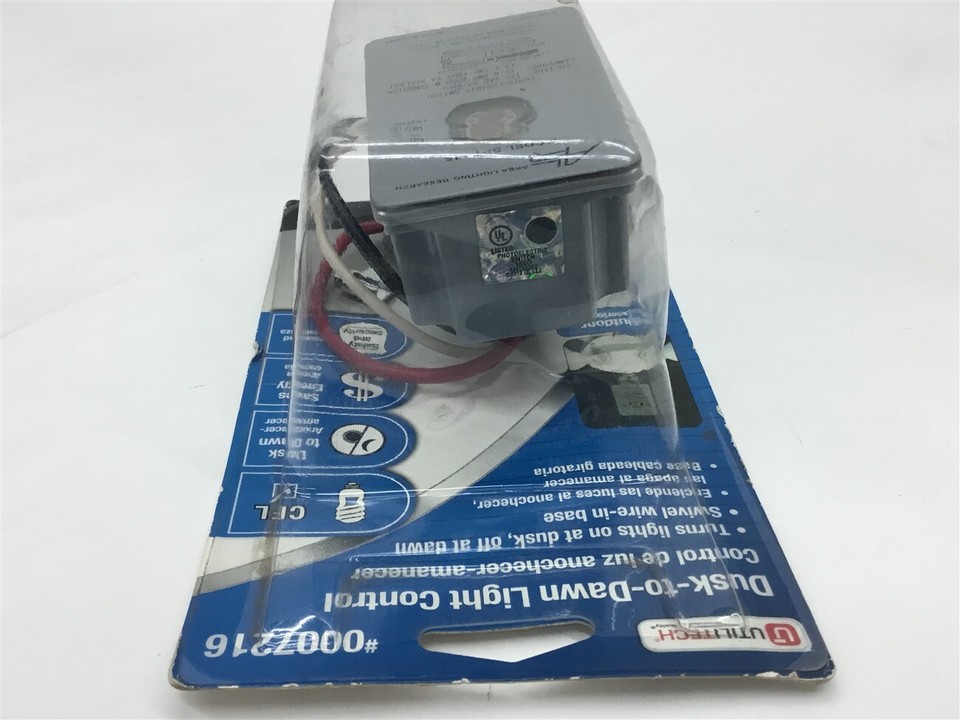 Utilitech 0007216 Dusk to Dawn light Control | eBay