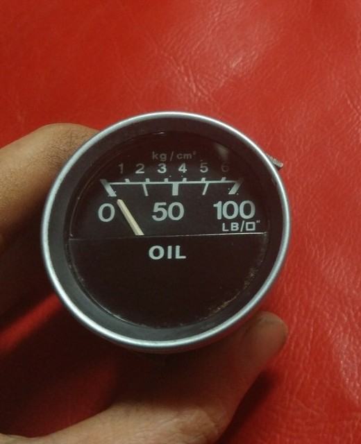 Clean Tested Oil Pressure Gauge for 1977 Thru 1980 MGB Mgb/gt Smiths PL ...