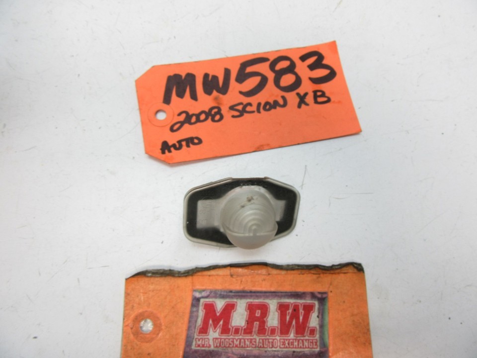 LICENSE PLATE LIGHT LENS COVER BULB HATCH TRUNK REAR BACK GATE SCION XB ...