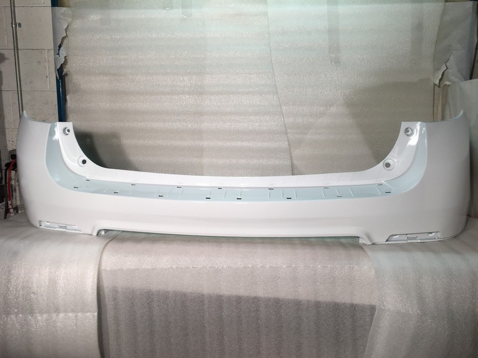 2010-2015 CHEVY EQUINOX REAR BUMPER COVER OEM PAINTED WHITE 23260231 | eBay