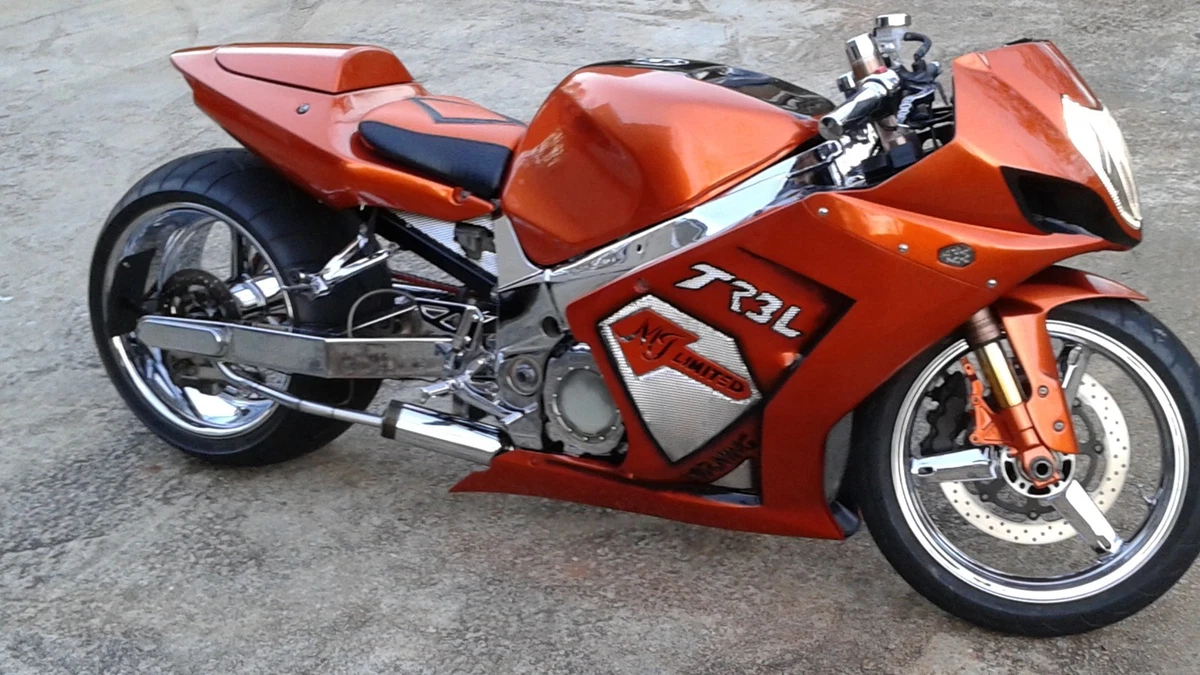 Custom 2001 Gsxr 1000