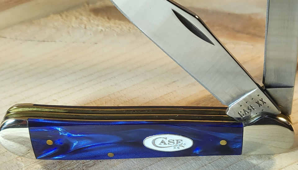 Case XX 10249 Blue Pearl Kirinite Smooth Large Copperhead Pocket Knife ...
