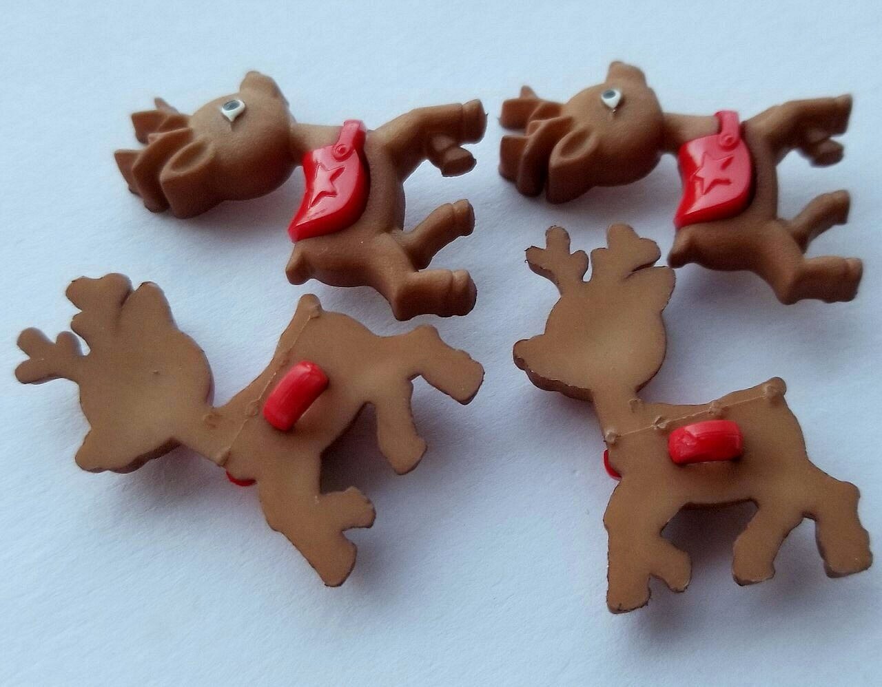 Craft Buttons BABY REINDEER Rudolph Santa Sleigh Christmas Eve Dress It ...