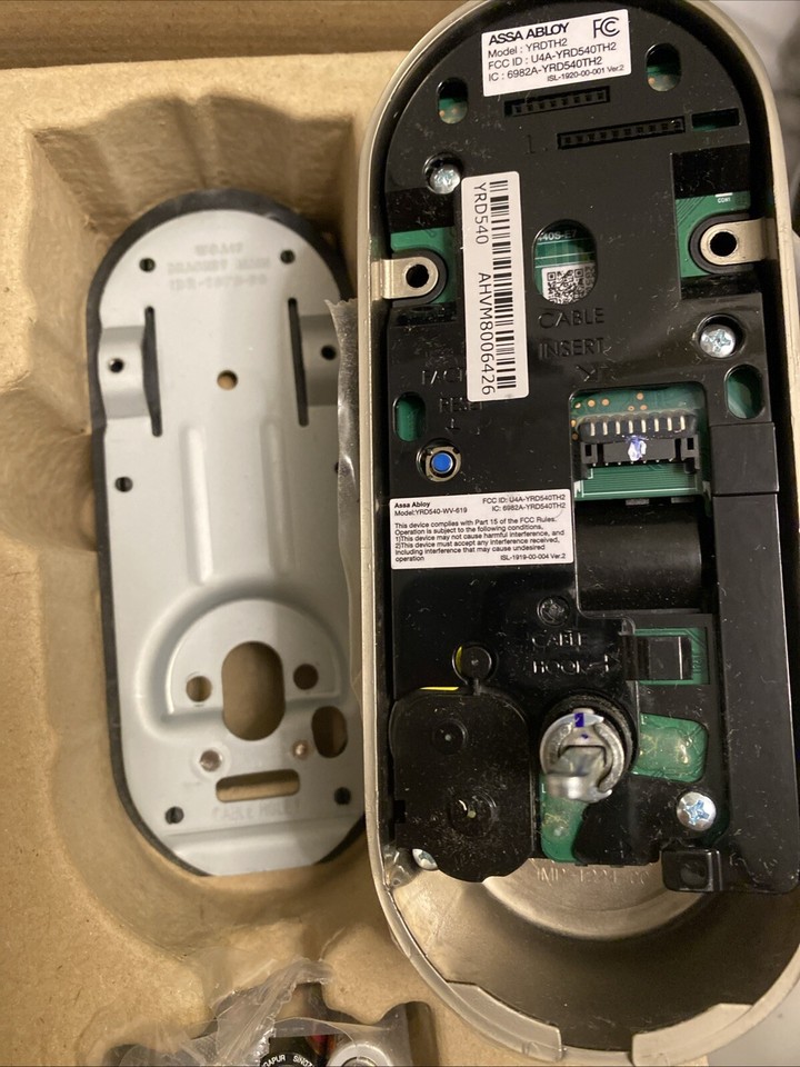 Nest x Yale RB-YRD540-WV-619 Smart Lock with Nest Connect - Satin ...