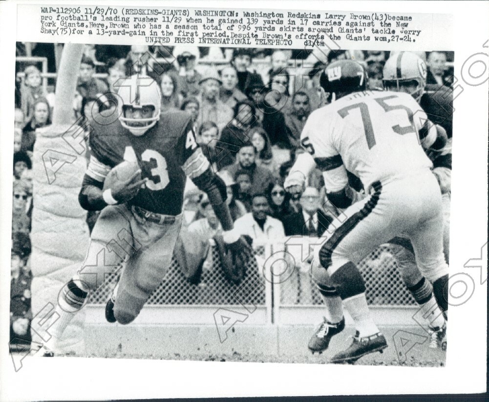 1970 Washington Redskins RB Larry Brown Runs Ball VS NY Giants Press ...