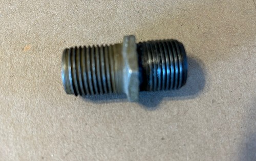 TX15099 - A Used Oil Filter Union For A Long 320, 350, 360, 445, 560 ...