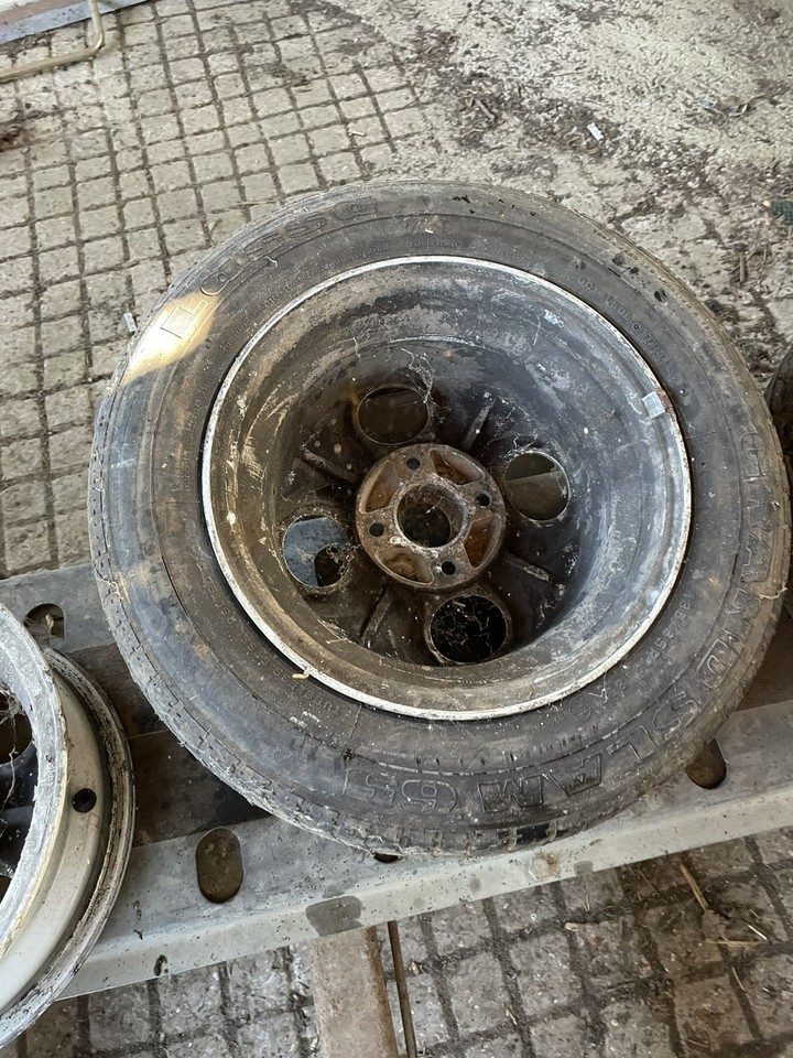 Escort XR3/XR3i alloy 'cloverleaf' wheels x5 | eBay UK