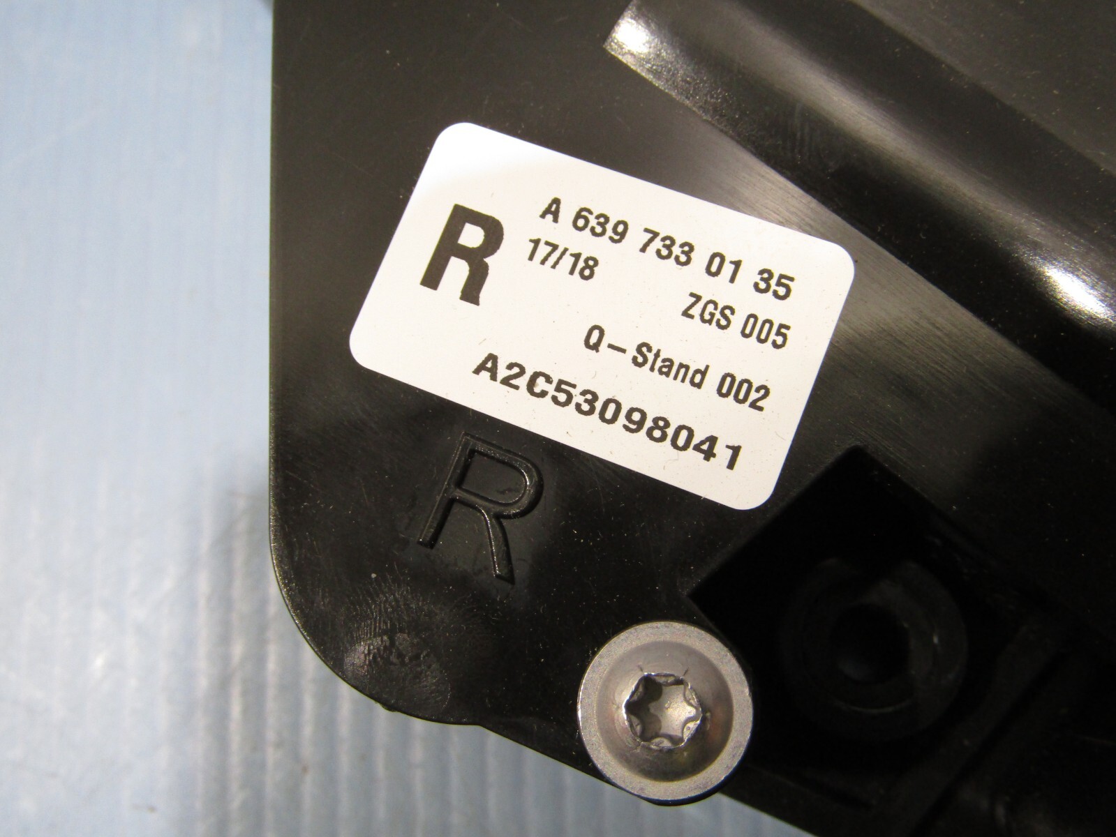 VITO VIANO W639 Rear Right Door Lock Locking A6397330135 for sale ...