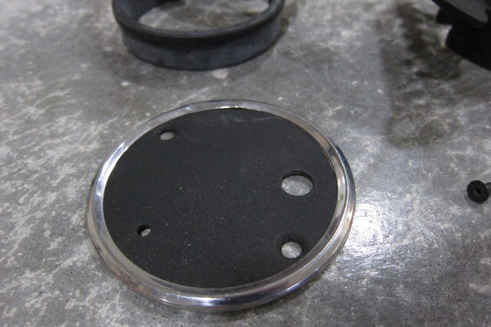 OEM Harley Sportster Dyna Black Speedometer Speedo Gauge Mount Bracket ...