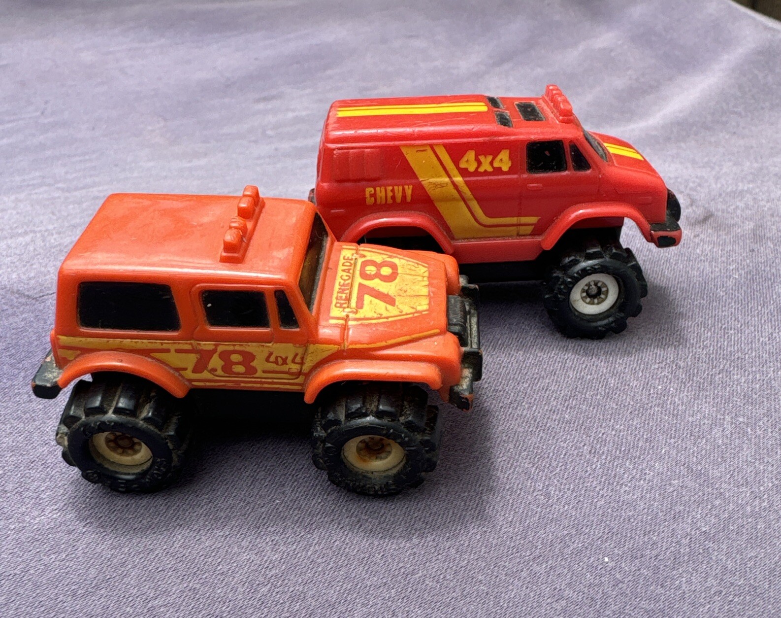 Stomper 4 x 4 Orange Mini Renegade Jeep & 4x4 Van McDonalds Promo Toy 2 ...