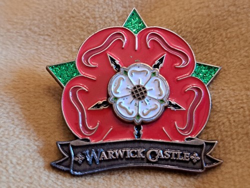 Merlin Warwick Castle War Of The Roses Fidget Style Metal Pin Badge ...