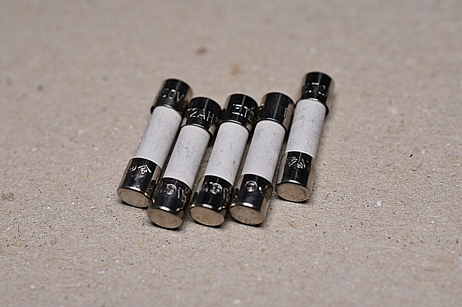 LITTELFUSE T2AH250VP Time Lag CERAMIC Sand Filler 2AMP 250V Fuse 5x20mm ...