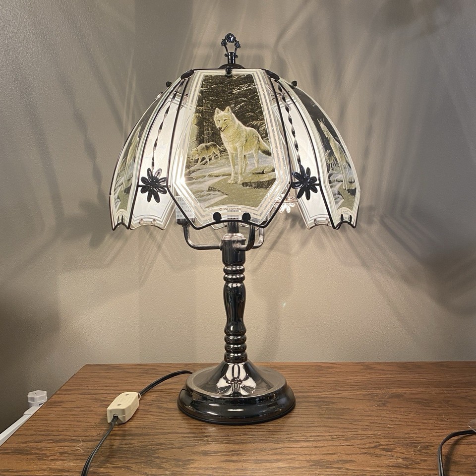 VTG 3 Bulb 3 Way Touch Lamp & Glass 6 Panel Shade w Wolf Images New ...