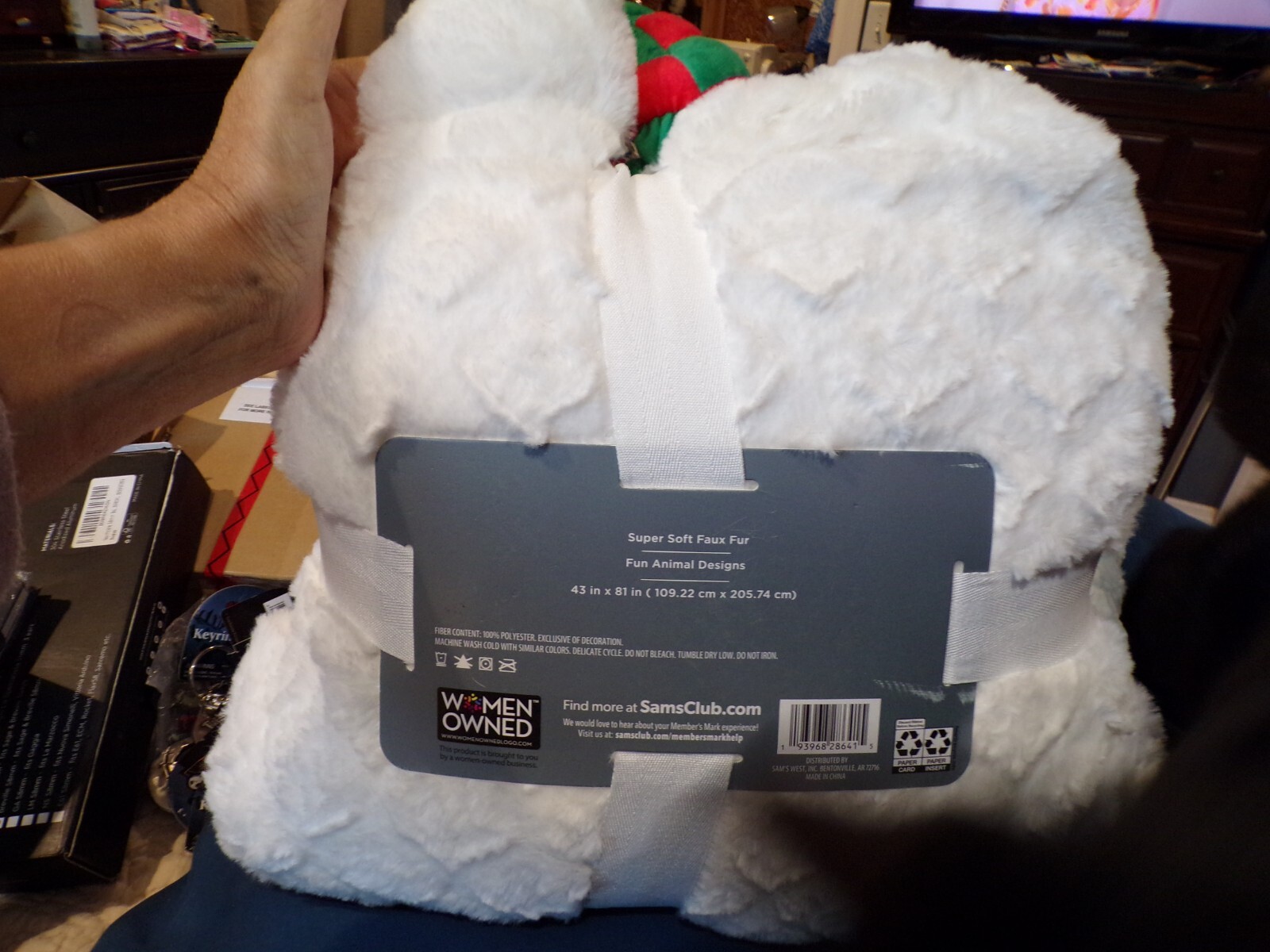 NWT Members Mark UNICORN Cozy Critter Wrap Super Soft Faux Fur Adult Sz ...