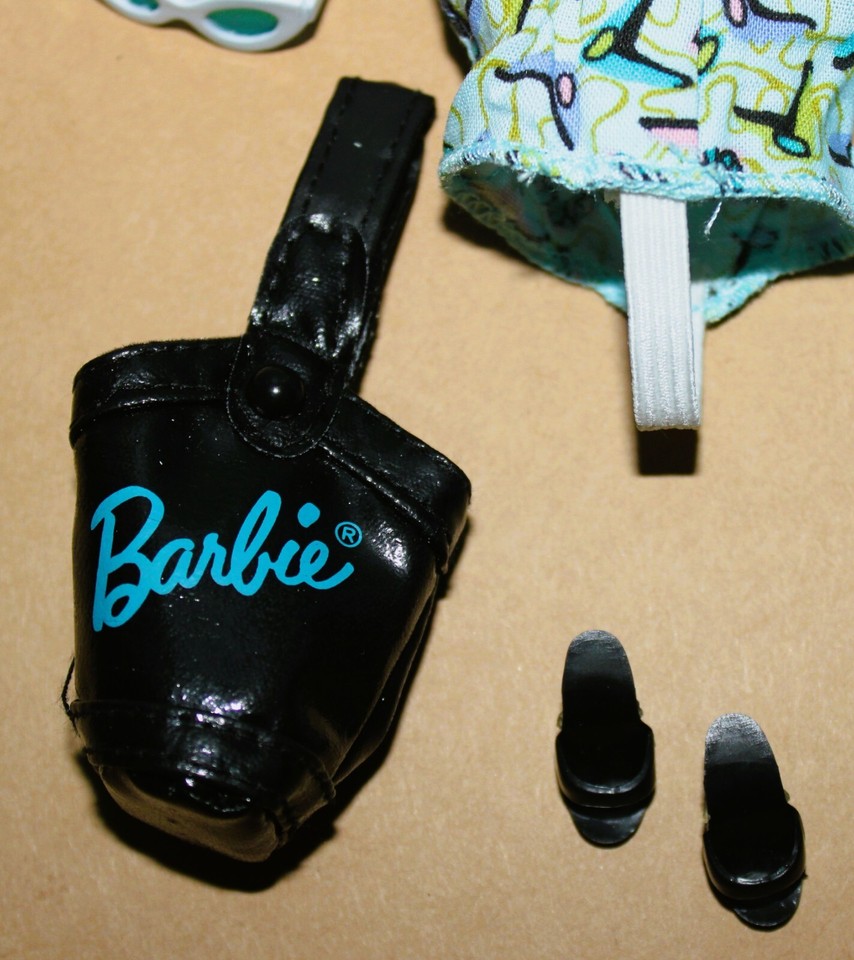 BARBIE COOL COLLECTING REPRO VINTAGE Fashion & TOYS MAGIC 8 BALL VIEW ...