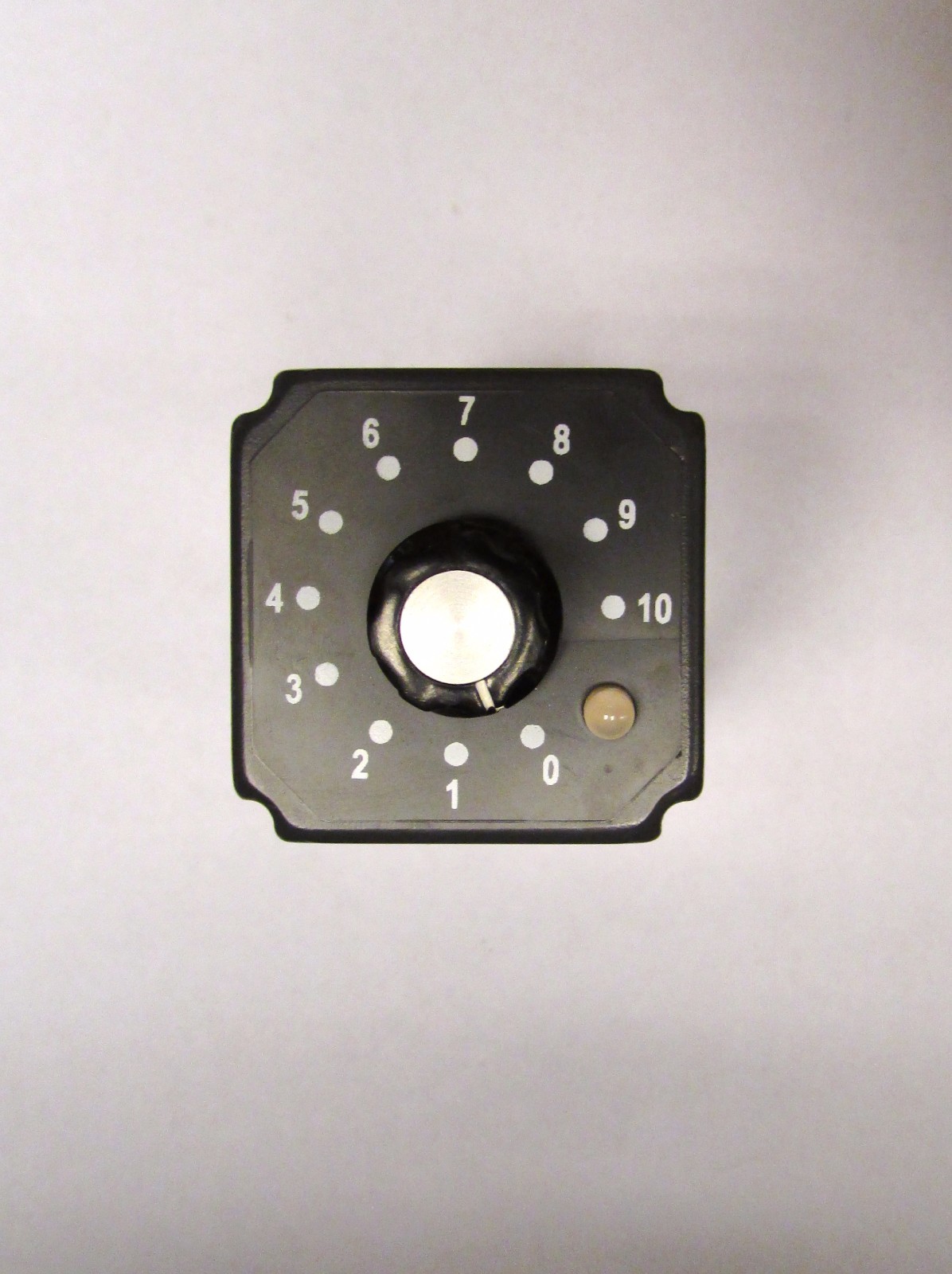 TIME MARK SIGNALINE 330 H 1.0MIN 10 Amp Operate Delay Timer Timing ...