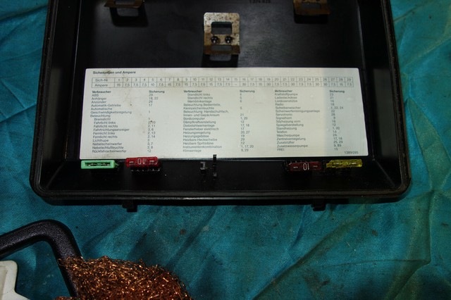 BMW E34 Sicherungskasten Deckel Abdeckung Sicherung 1374029 online ...