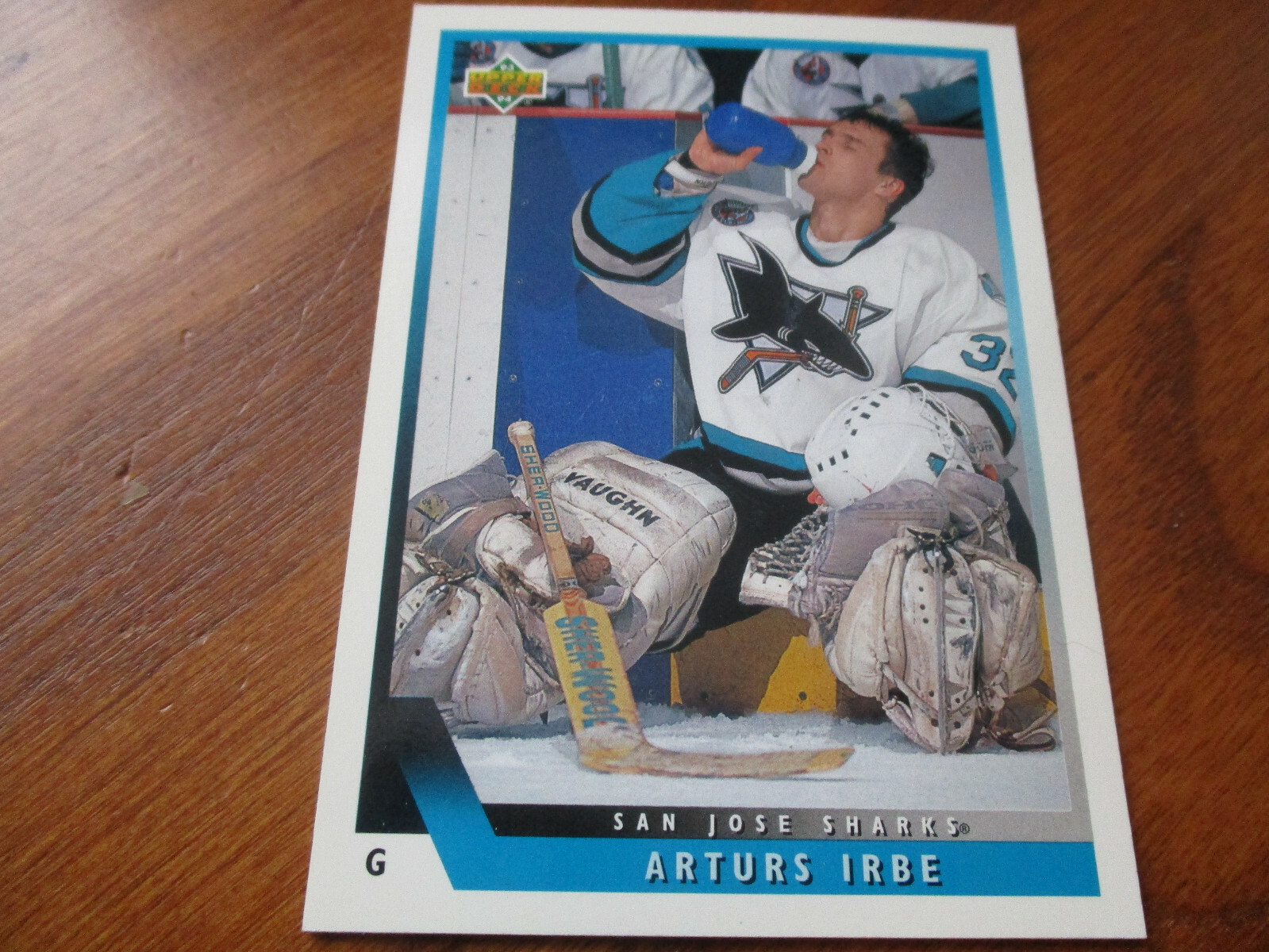 arturs irbe (san jose sharks - goalie) 1993/94 upper deck card #125 nr ...