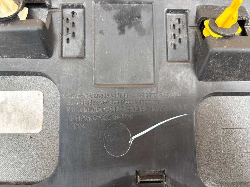 2017-2023 GMC Acadia Denali Rear Right Door Lower Molding | 84462101 ...