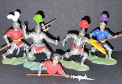 Britains Swoppet Knights Replacement Heads x 5 - (Figures Not Included ...
