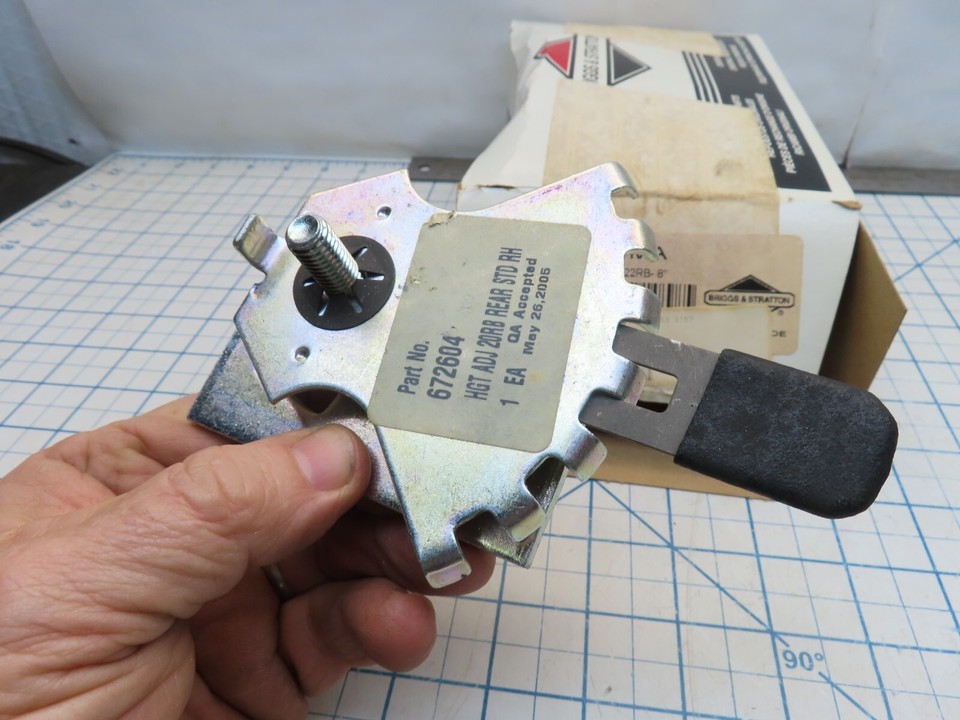 Briggs & Stratton 672604MA 672604 Deck Wheel Height Adjuster Rear RH ...