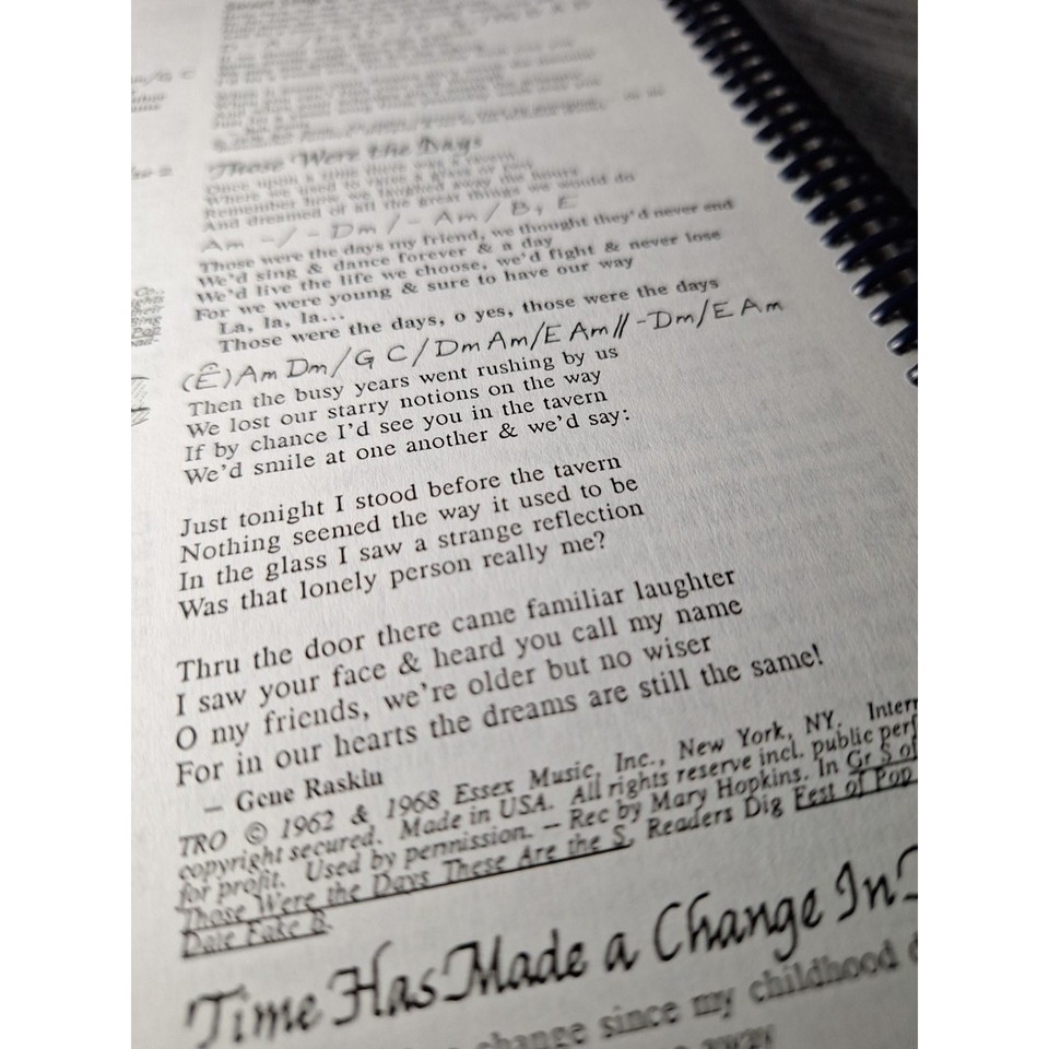Rise Up Group Singing Songbook Word Lyrics Chords Sources 1200 Folk ...