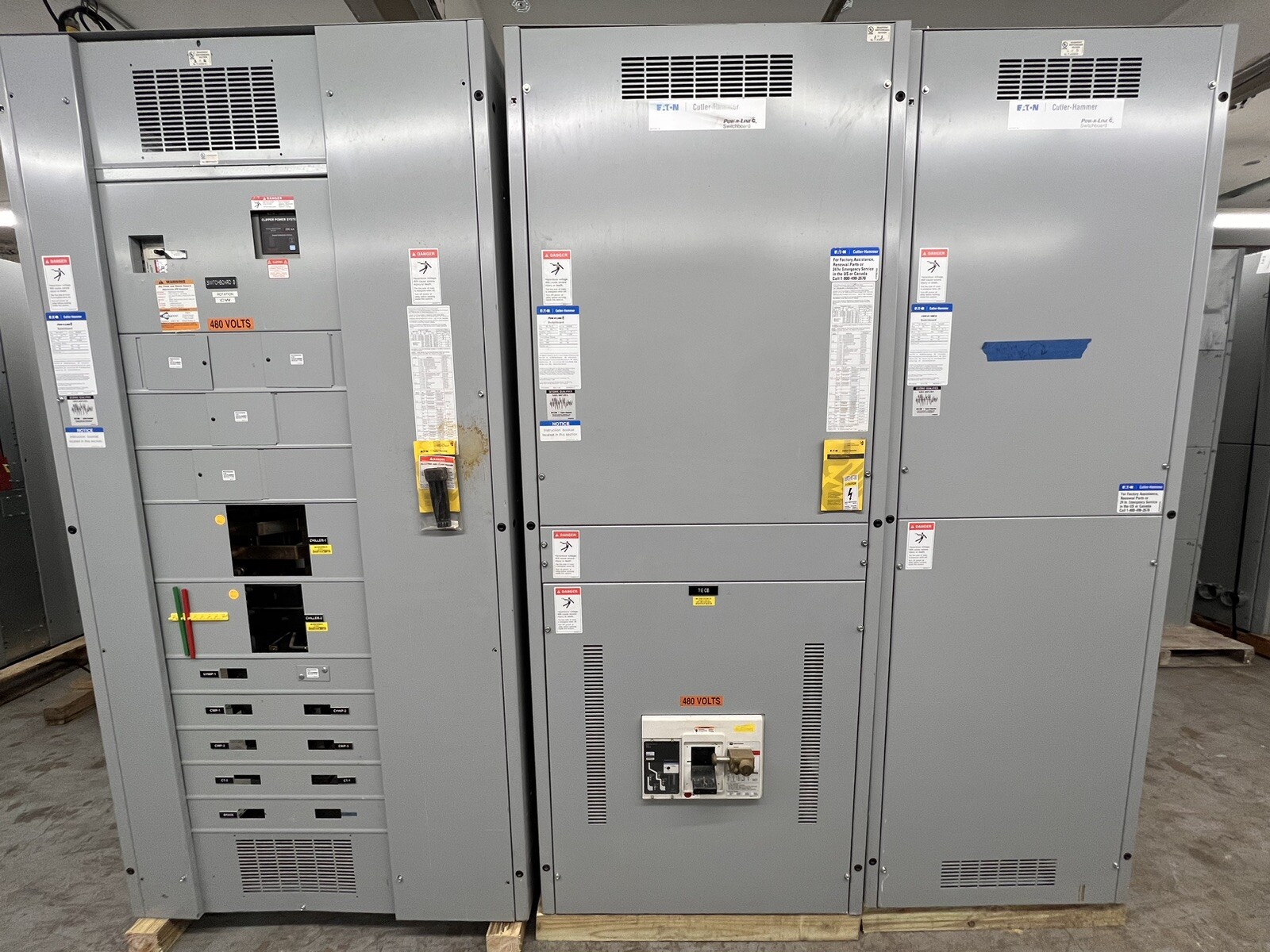 2000A EATON MAIN BREAKER SWITCHGEAR GFI 480/277v 1600A 120/208v 240v ...