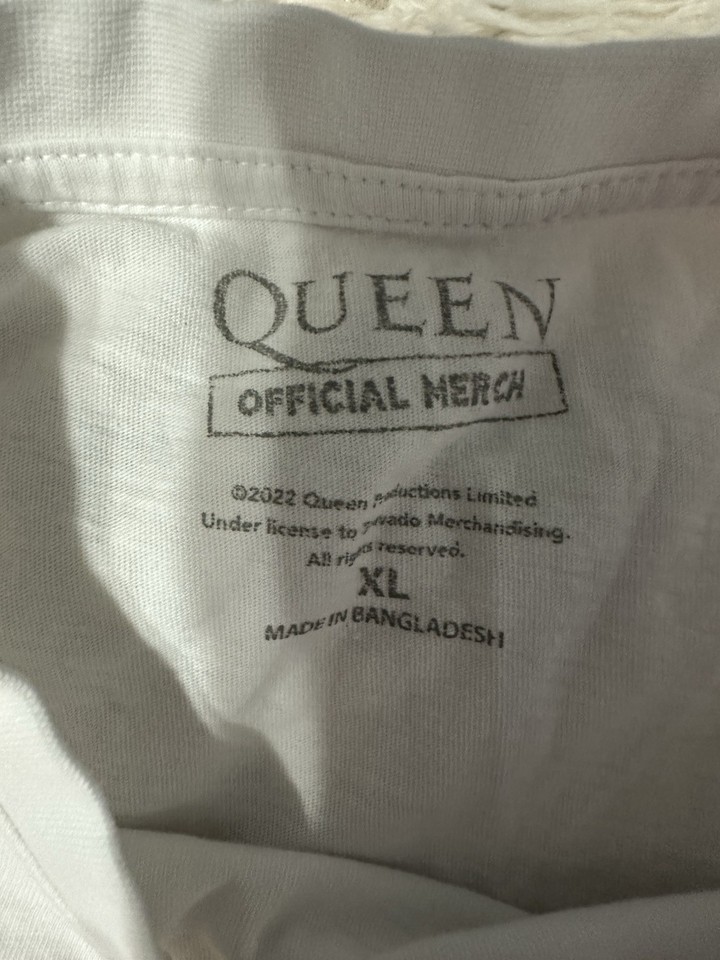 Queen Official Merchandise XL Tshirt Band Tour Concert Rock Music | eBay