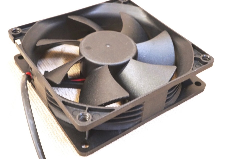 Protechnic DC 12V FAN 92mm x 92 mm low noise case chassis cooling ...
