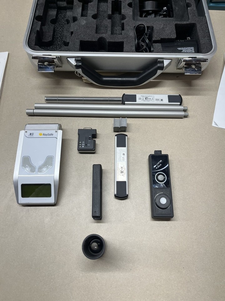 Unfors Raysafe Xi MAS Detector - Carry Case - Everything Pictured ...