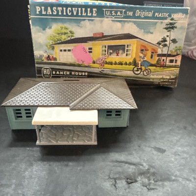ho scale plasticville ranch house kit #2301-59 Grey & Brown Near ...