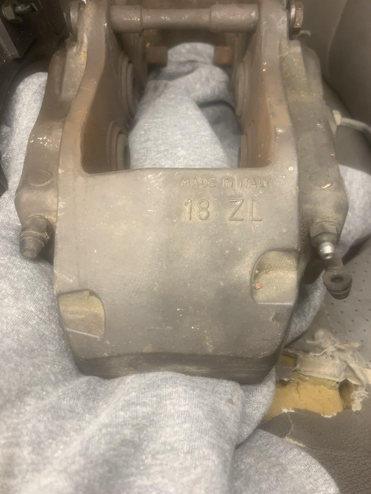 04 - 10 BREMBO 18Z FRONT BRAKE CALIPERS 6 PISTON PORSCHE CAYENNE AUDI ...