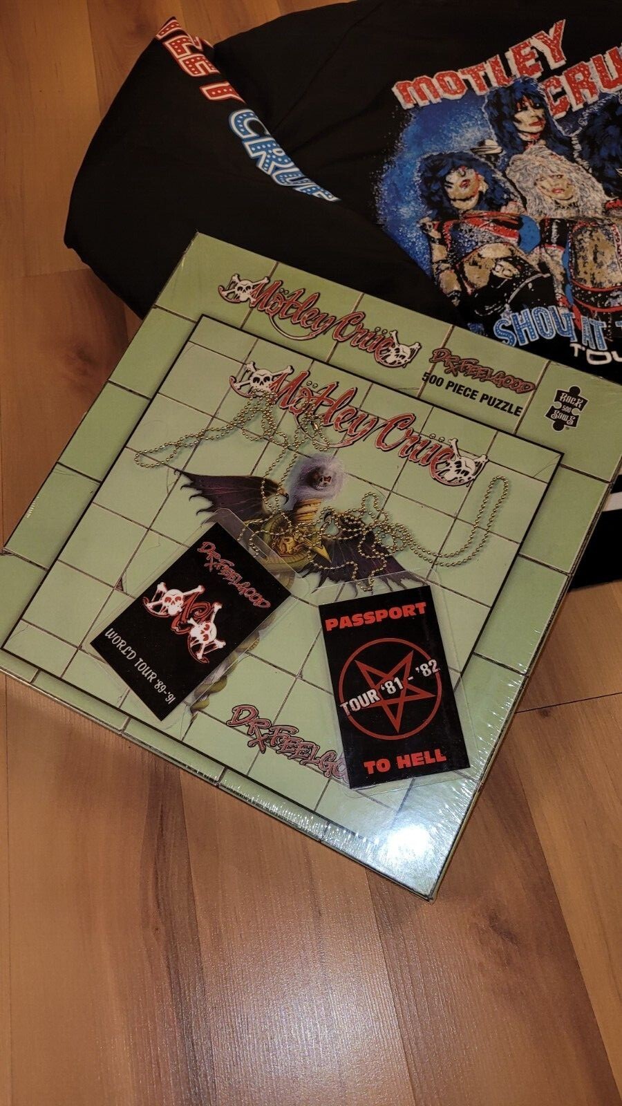 Motley Crue Jacket shout at the devil tour, with puzzle sealed ...