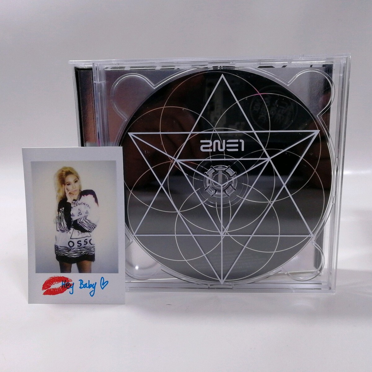 2ne1 Logo Crush