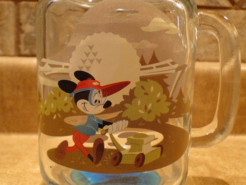DISNEY WORLD EPCOT 2015 FLOWER GARDEN MICKEY GLASS MASON DRINKING JAR ...