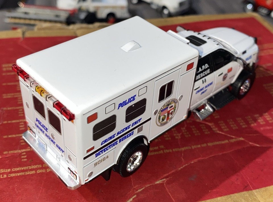 Kitbash 1/64 1-1 Custom WALK IN RESCUE Los Angeles Police Department ...