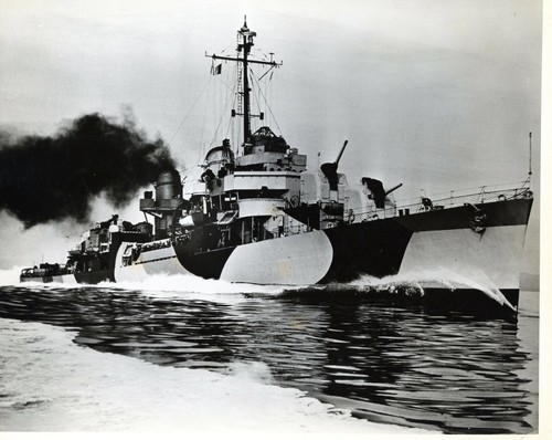 WWII 1944 USS Colhoun (DD-801), a Fletcher-class Destroyer Sunk 8x10 ...
