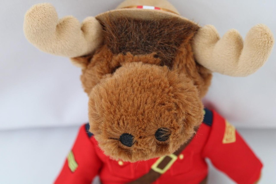 11"CANADIAN MOUNTIE STUFFED BROWN MOOSE BY RCMP~UNIFORM~PLUSH~POLICE ...