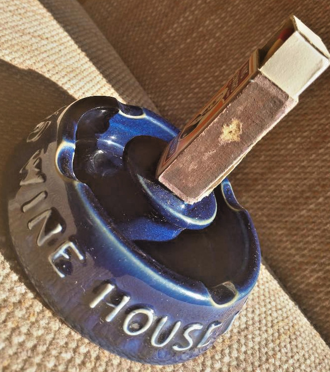 ROYAL DOULTON MATCH BOX HOLDER "HENEKEYS OLD WIND HOUSE" CIRCA 1900 ...