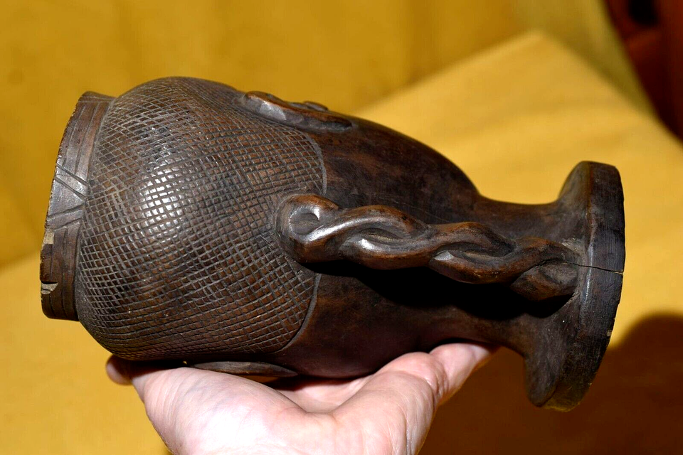 Antique Kuba Tribe Hand Carved Mbwoongntey Wooden Palm Wine Cup Congo ...