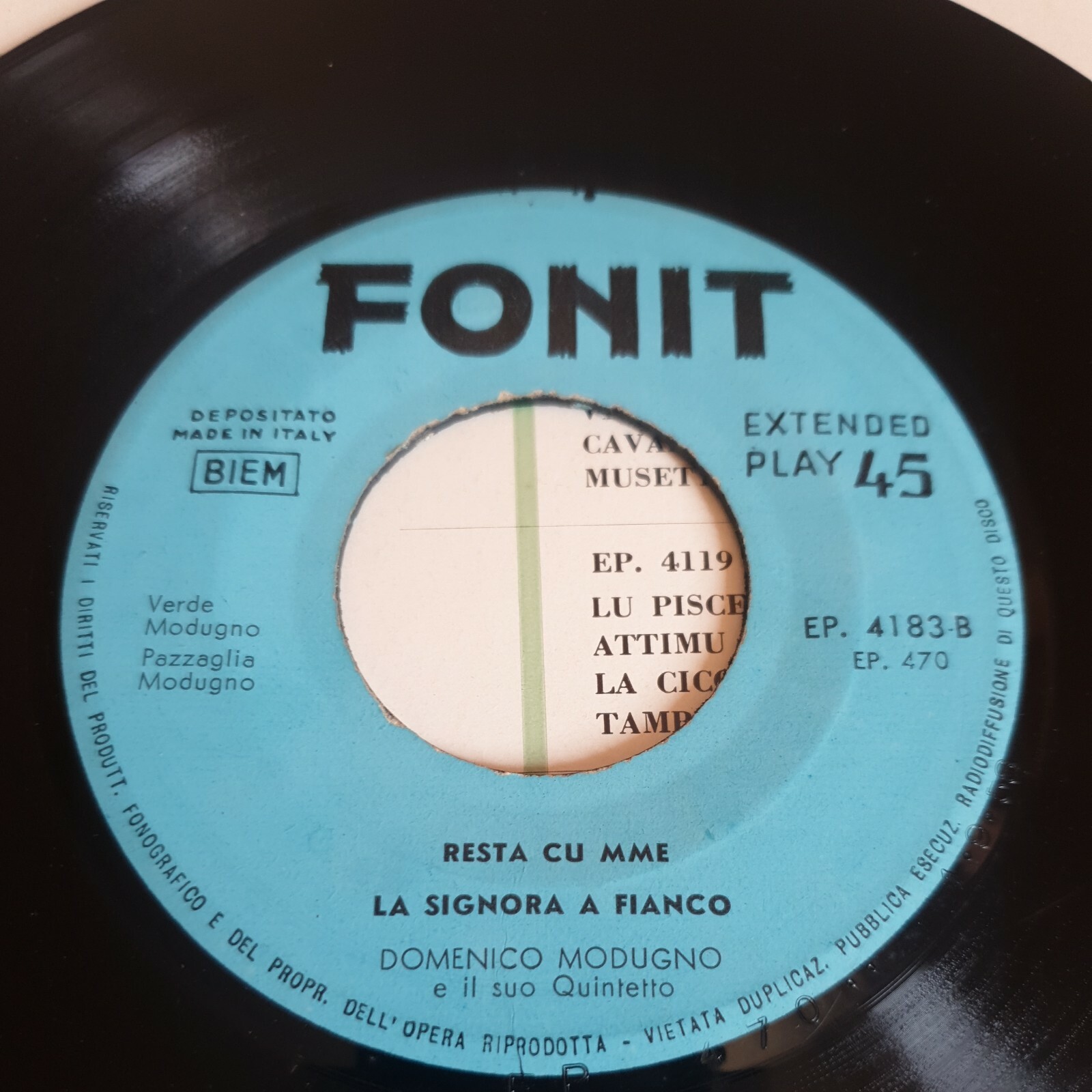 Domenico Modugno Lazzarella Stra 'Nfosa Resta Cu Mme La Signora a Fianco 45 EP | eBay