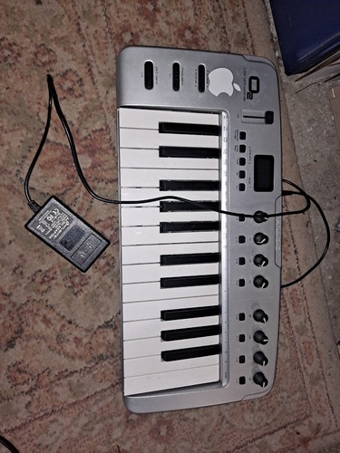 M-Audio O2 Mobile USB MIDI Controller Keyboard used | eBay