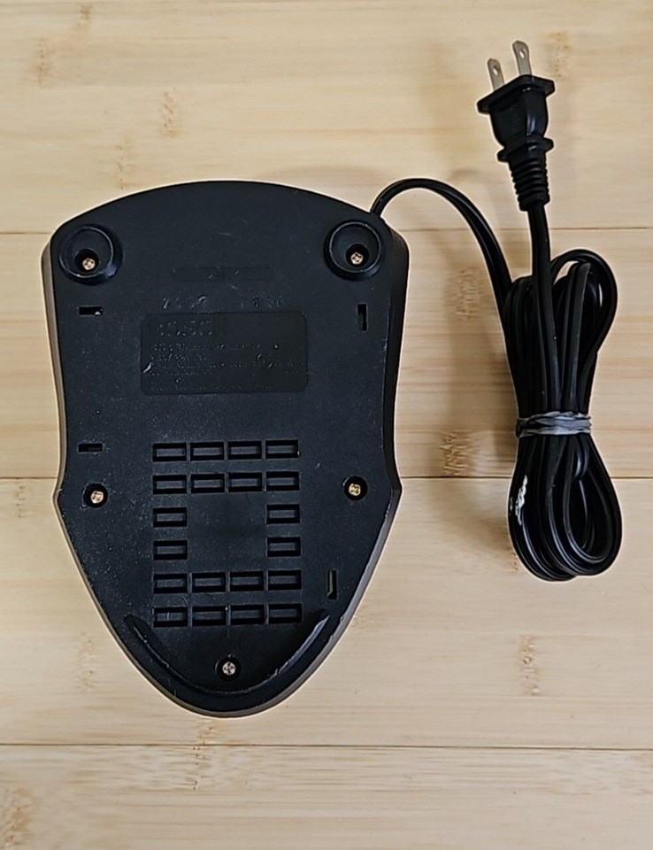 Bosch 30 Minute Charger Model BC430 Battery Charger Output 10.8V 3A | eBay