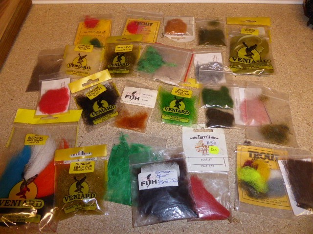 Fly tying job lot, including Orvis station, vices, tools , accessories ...