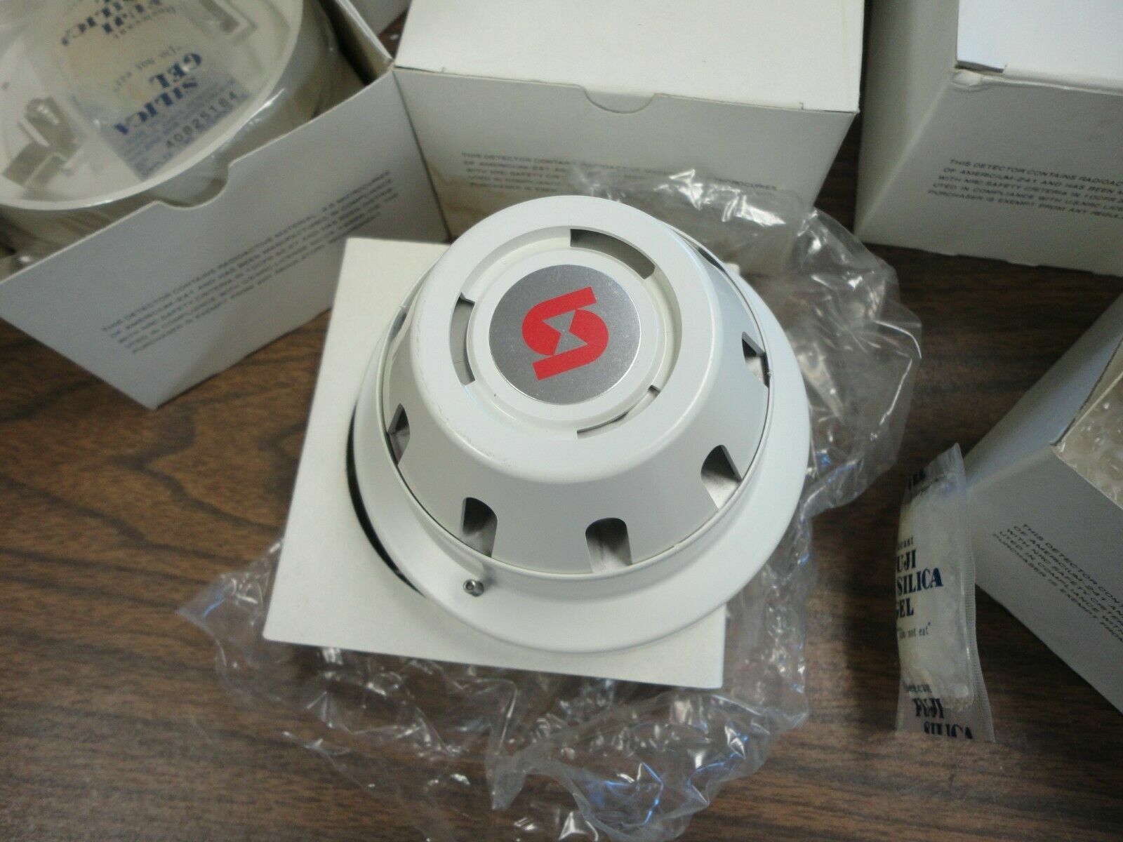 NEW SIMPLEX 2098-9508 IONIZATION DETECTOR HEAD (10 AVAIL, 1 YR. PROTECT ...