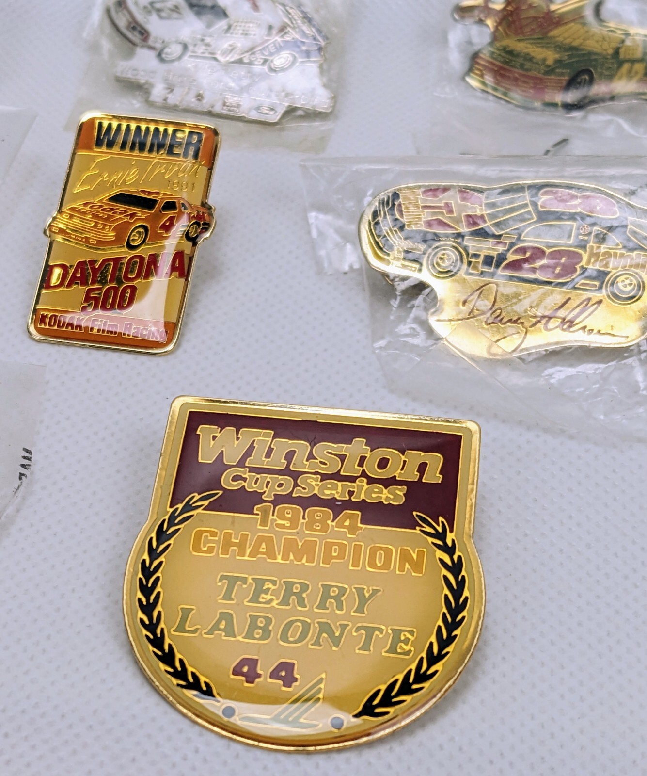 8 Vtg. Nascar Pins Rusty Wallace, Terry Labonte, Ernie Irvan, Kyle ...
