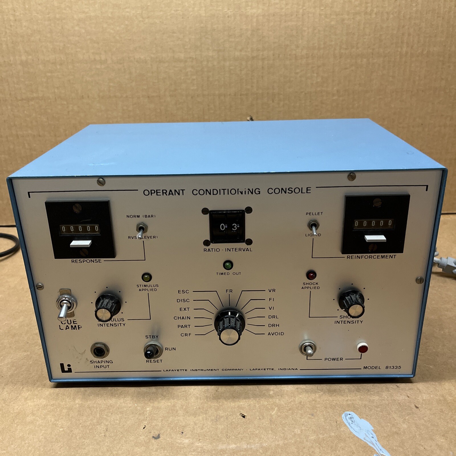 Lafayette Instrument Model 81335 Operant Conditioning Console with ...