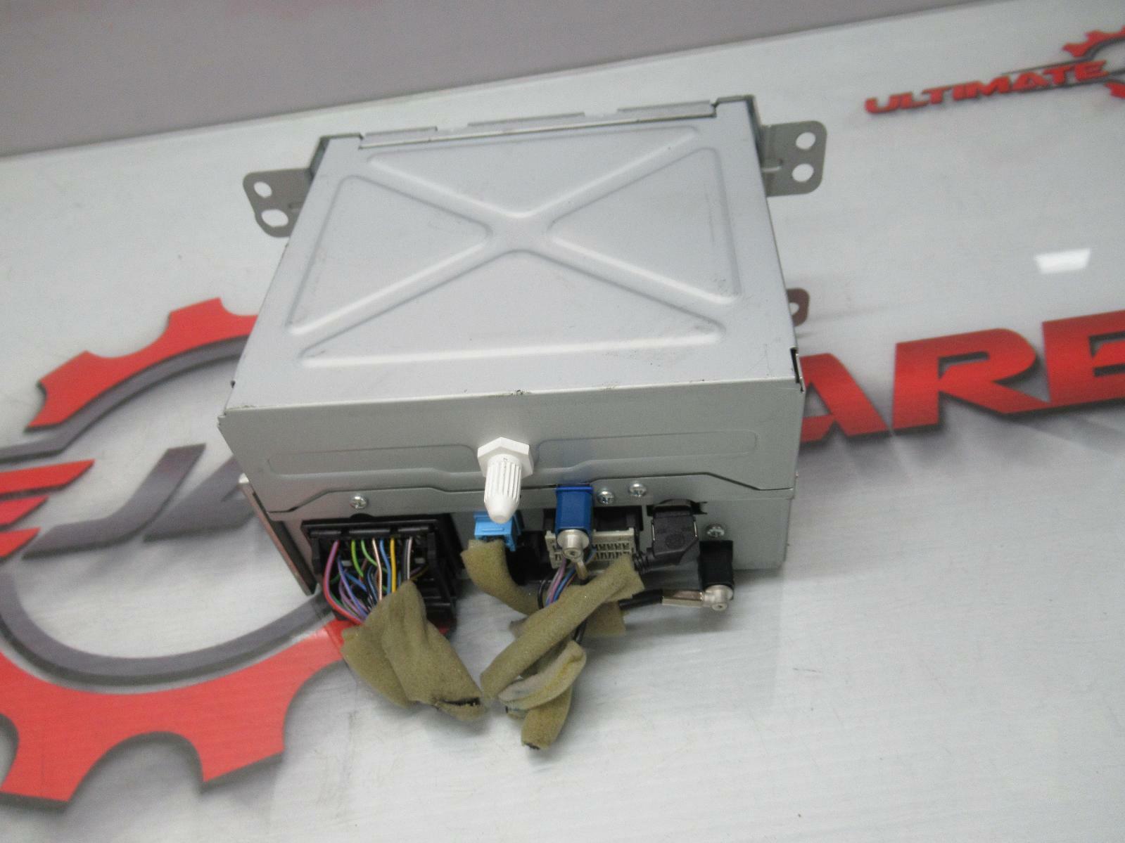 HOLDEN COMMODORE STEREO/HEAD UNIT HEAD UNIT, NON SAT NAV TYPE, VF, 05/ ...