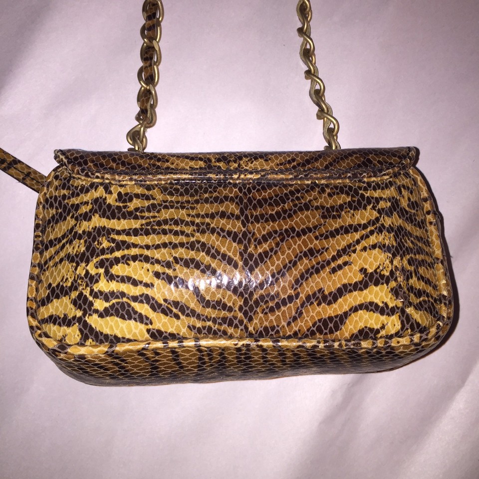 pre-loved authentic STUART WEITZMAN COLLECTION glazed python EVENING ...